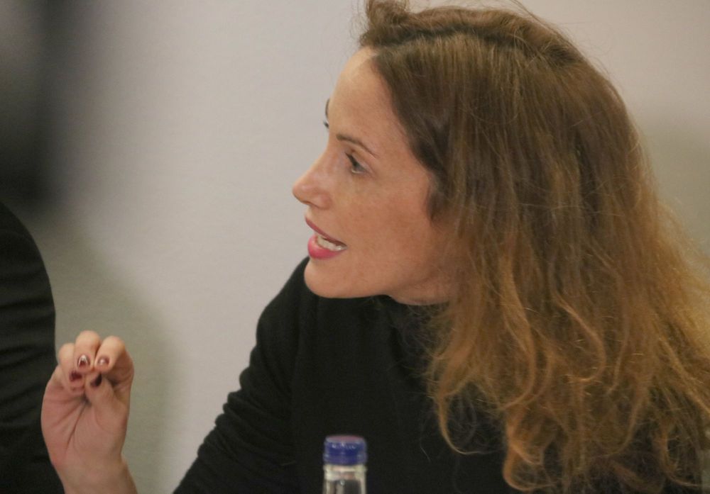 “La robe que nous portons lorsque nous plaidons est un symbole très ...